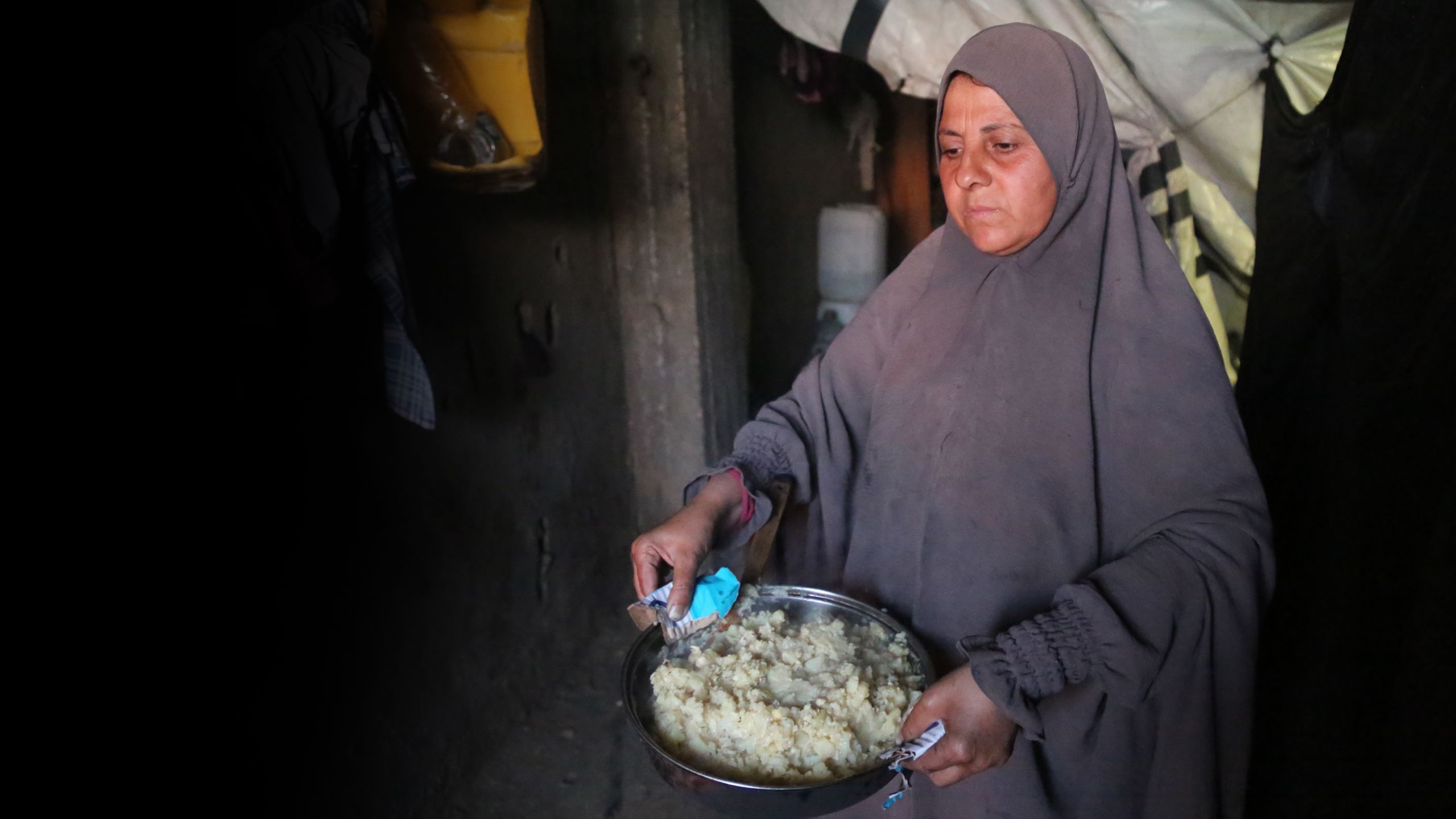 Breaking the fast in the shadow of famine