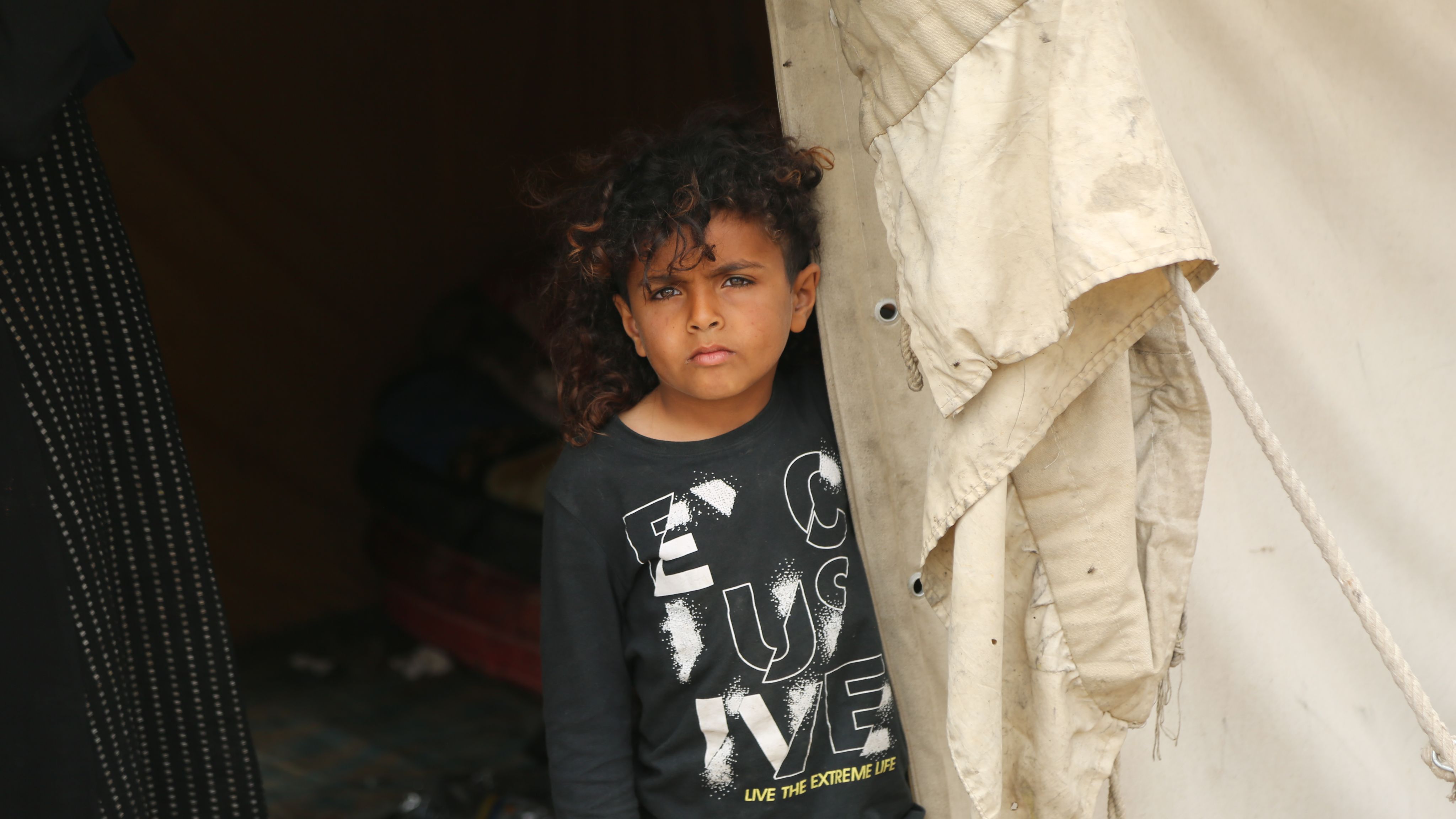 Breaking the fast in the shadow of famine