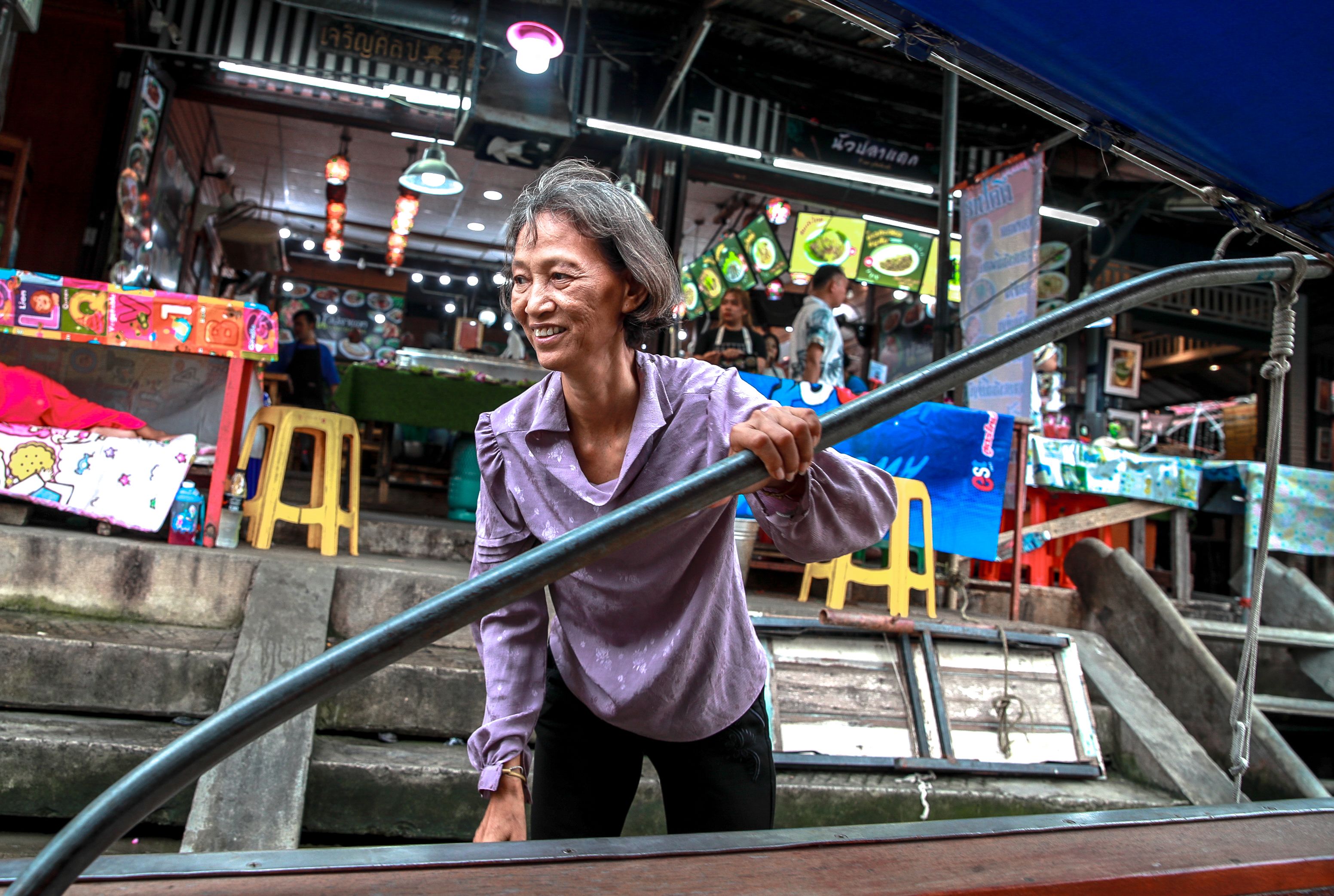 The market workers of Mae Klong
